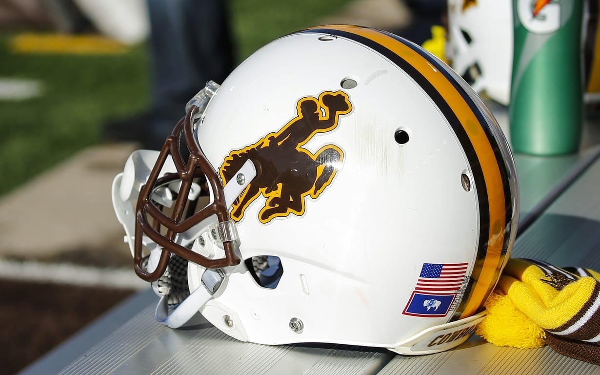 Wyoming signs Rocket Ismail Jr., son of Notre Dame star Rocket Ismail