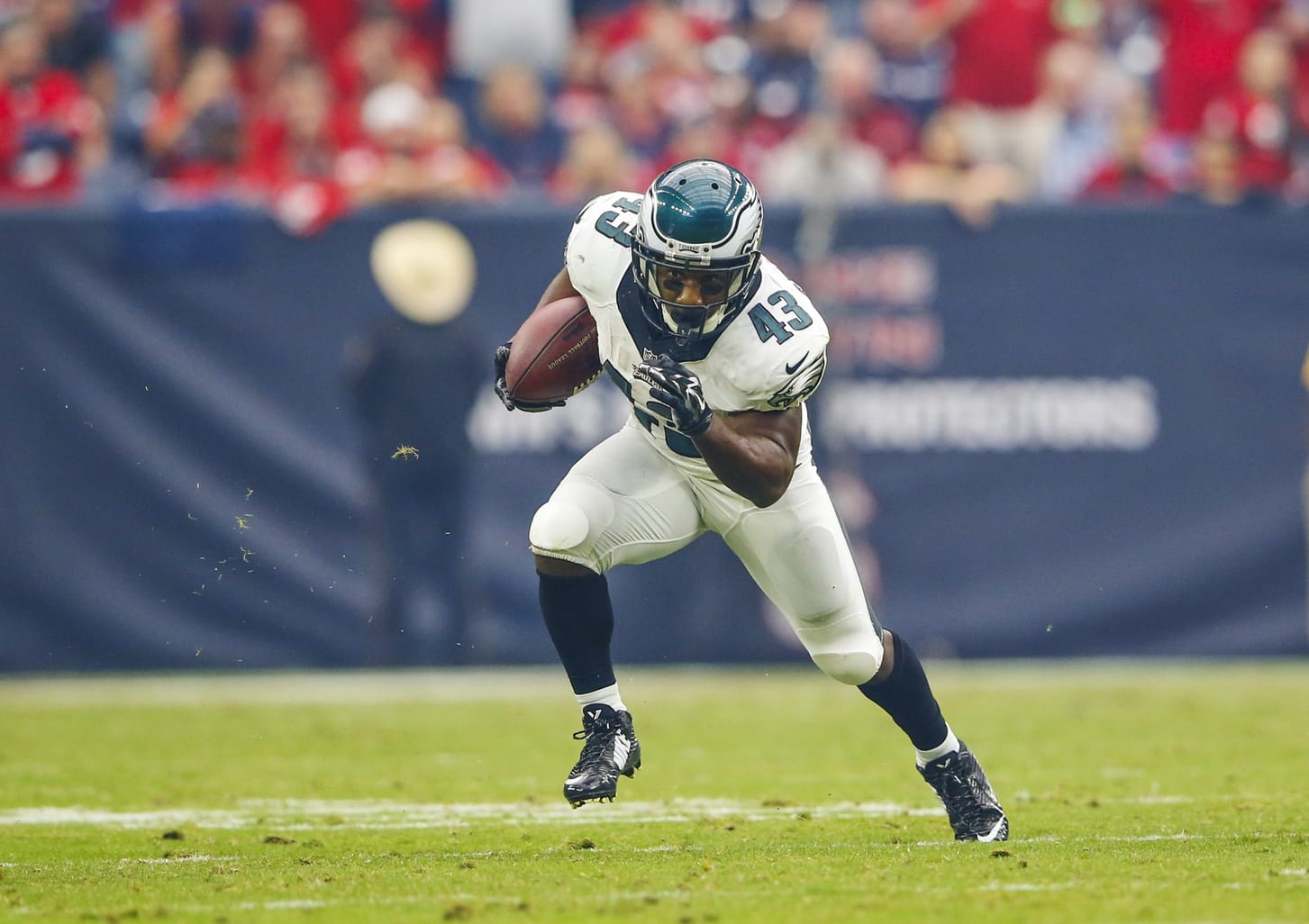 Darren Sproles out Sunday with concussion suffered on dirty hit