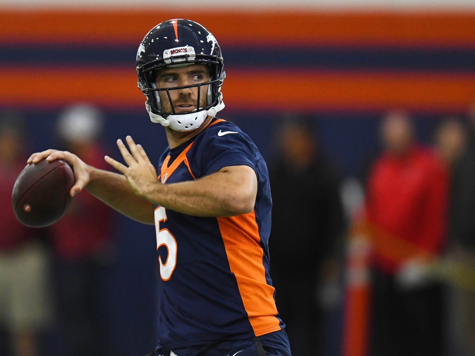 Peyton Manning throws his full support behind Joe Flacco