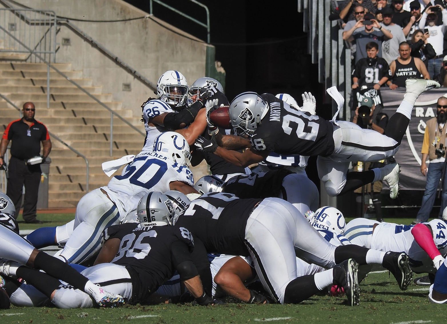 10 most embarrassing blunders from NFL Week 8