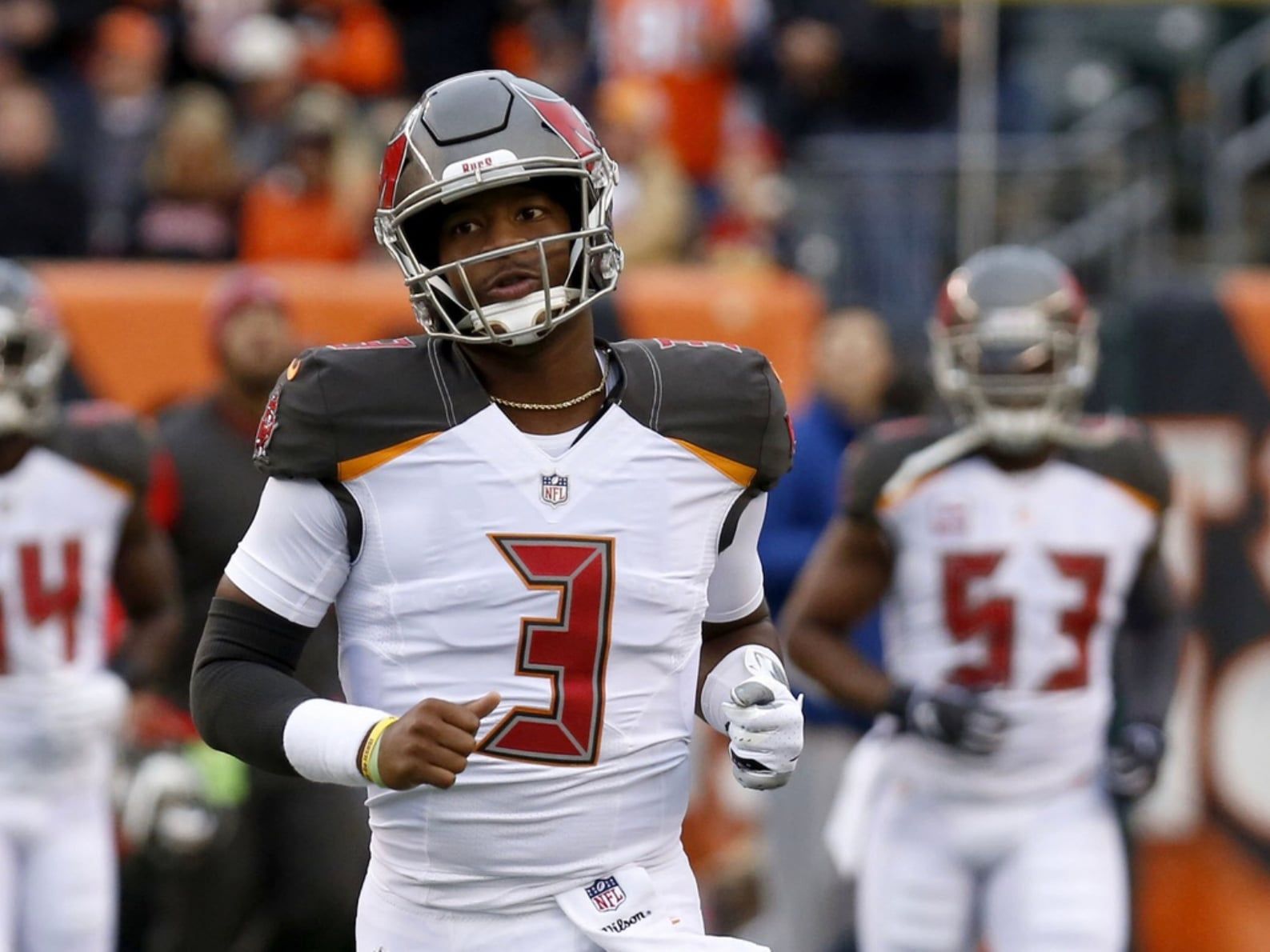 10 NFL QBs who will find new homes in 2019