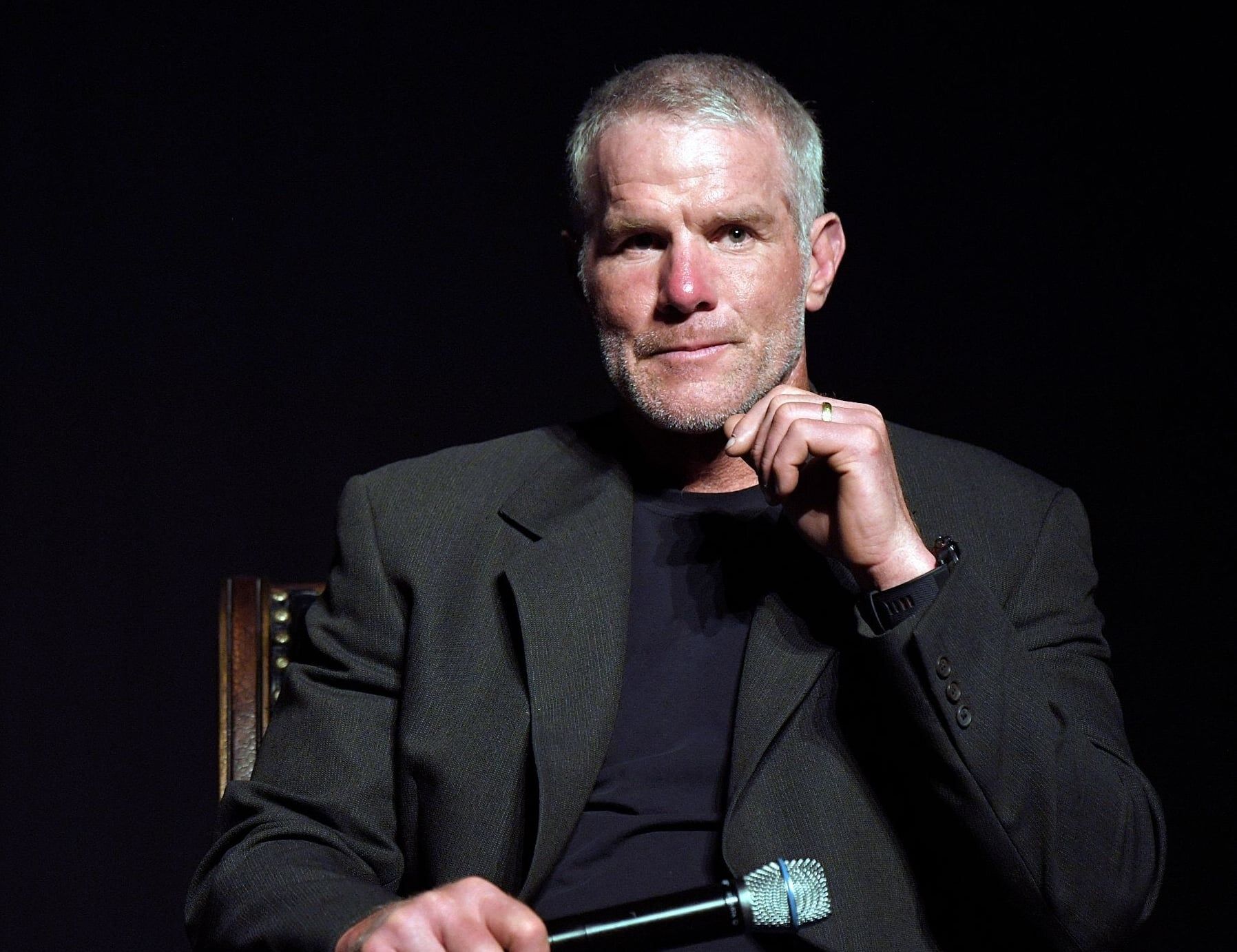 Texts show Green Bay Packers legend Brett Favre knowingly misused ...