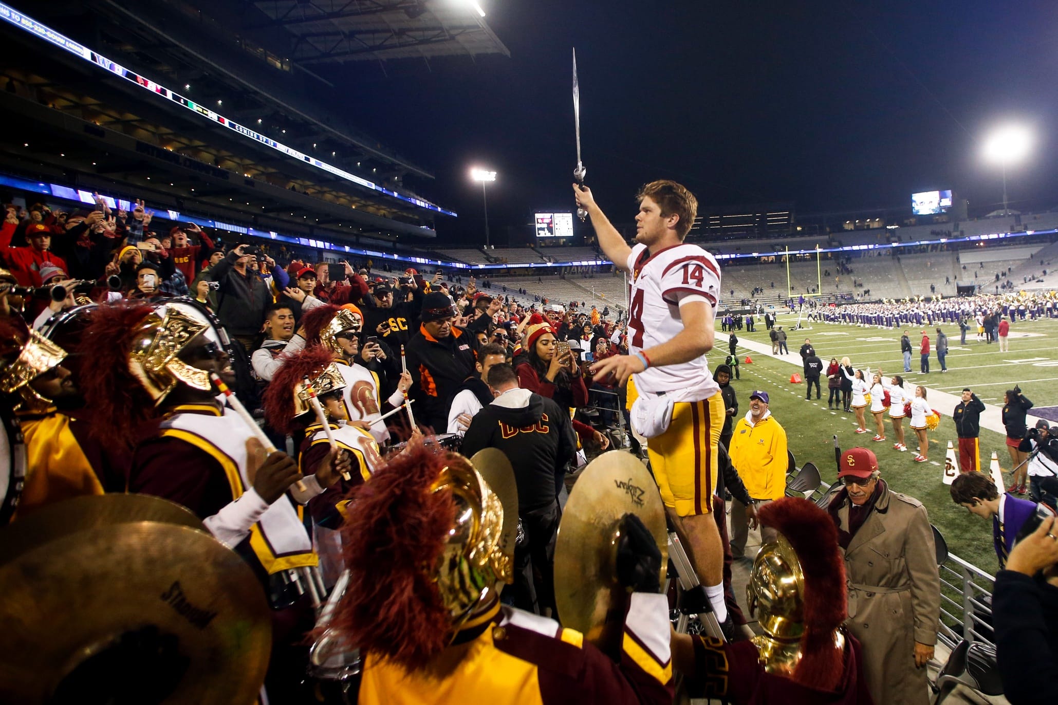 Report: Scouts saying that USC's Sam Darnold will stay in school