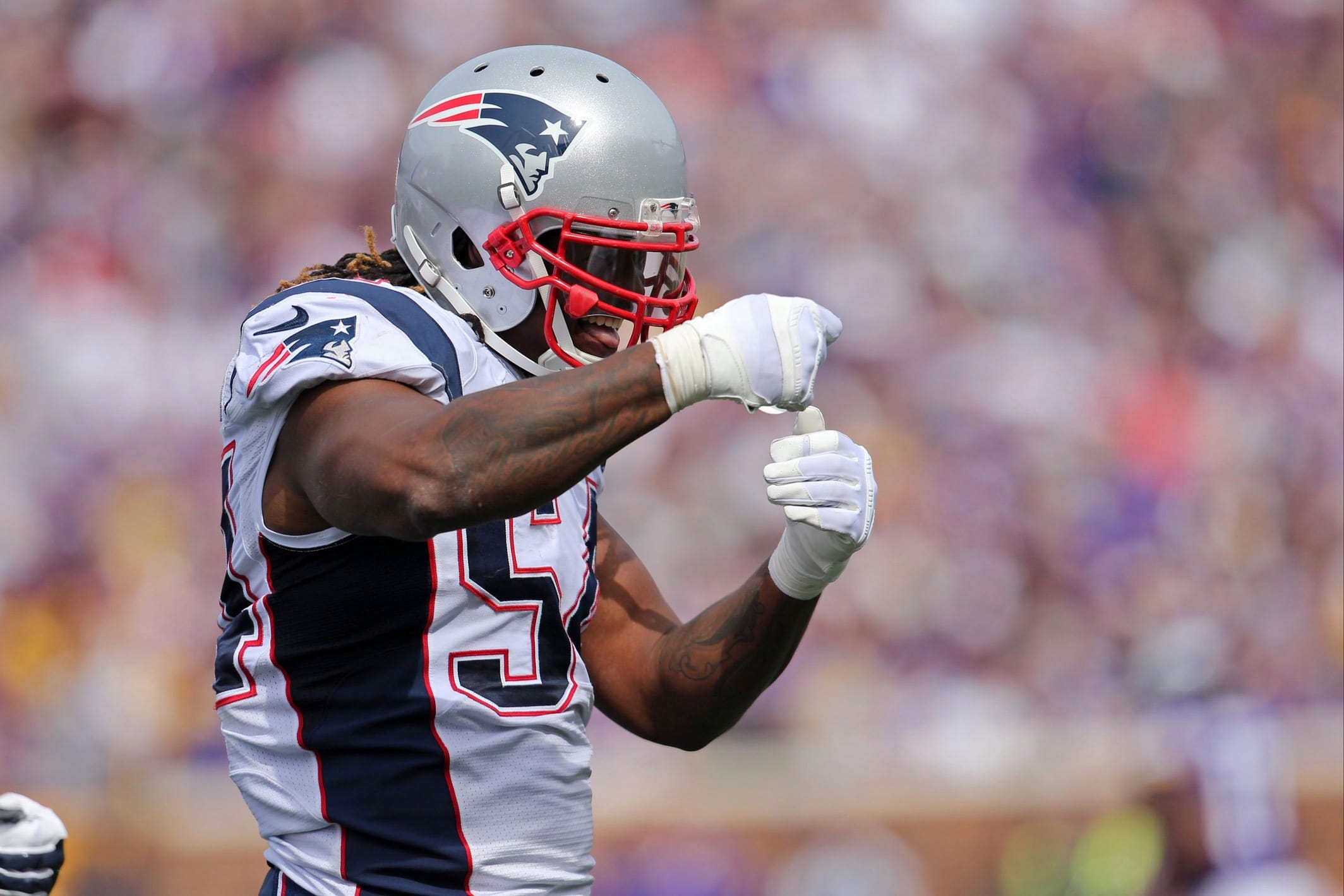 Dont'a Hightower opens training camp on PUP list
