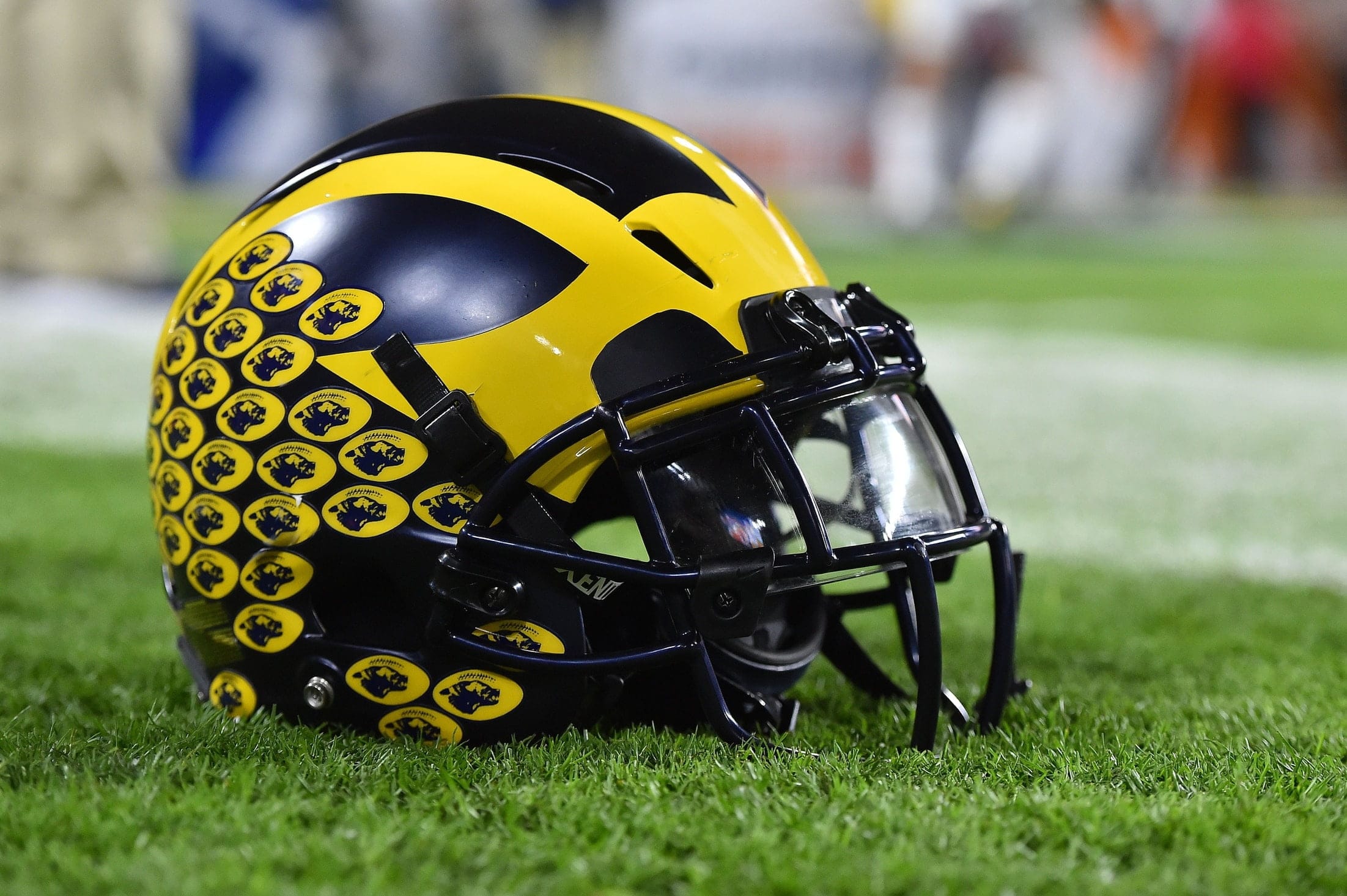 WATCH: Michigan LB Cameron McGrone penalized for cheap, late hit on ...