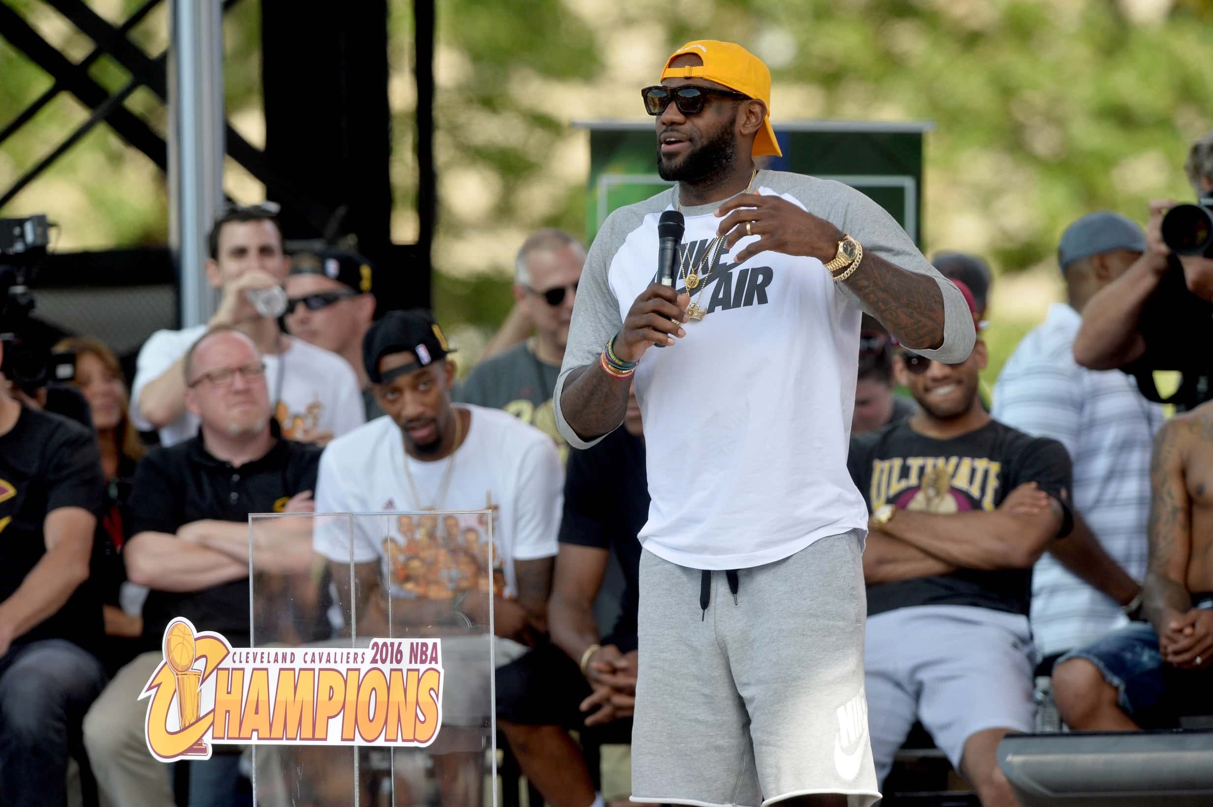 WATCH: LeBron James pumps up Indians crowd for Game 2
