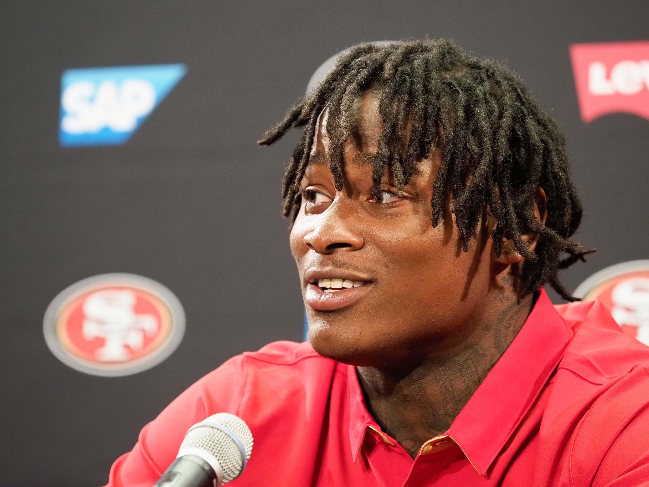 49ers LB Reuben Foster arrested on marijuana charges