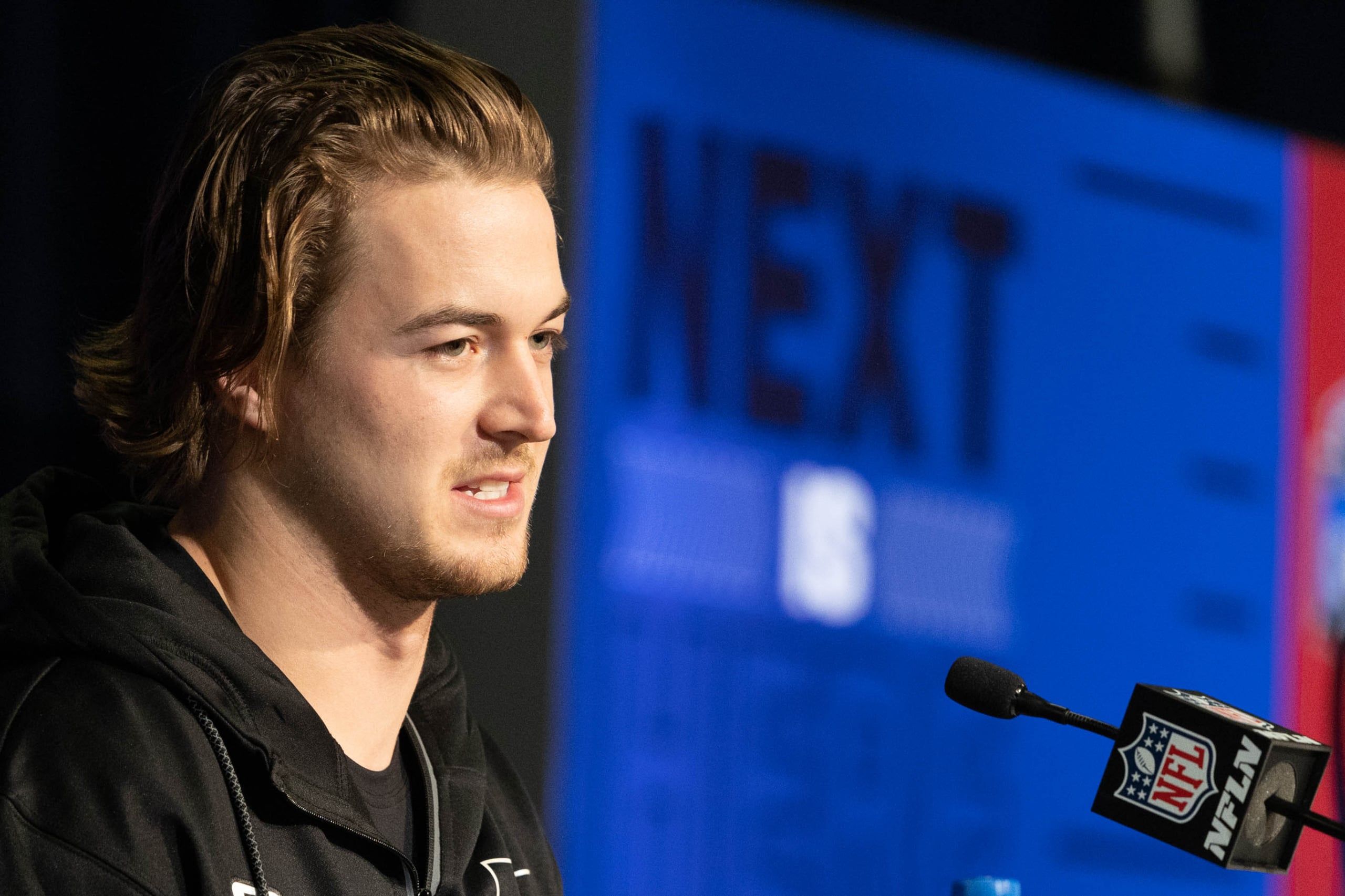 NFL executives, scouts blast 2022 quarterback class