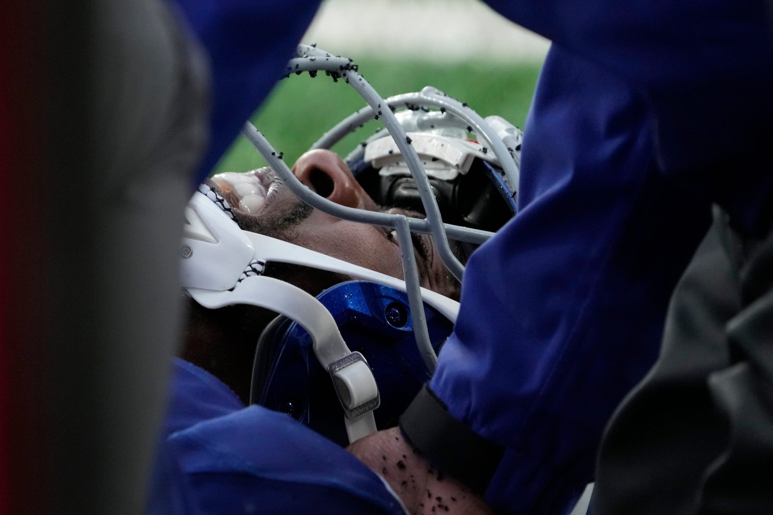 New York Giants QB Tyrod Taylor remains hospitalized day after scary injury