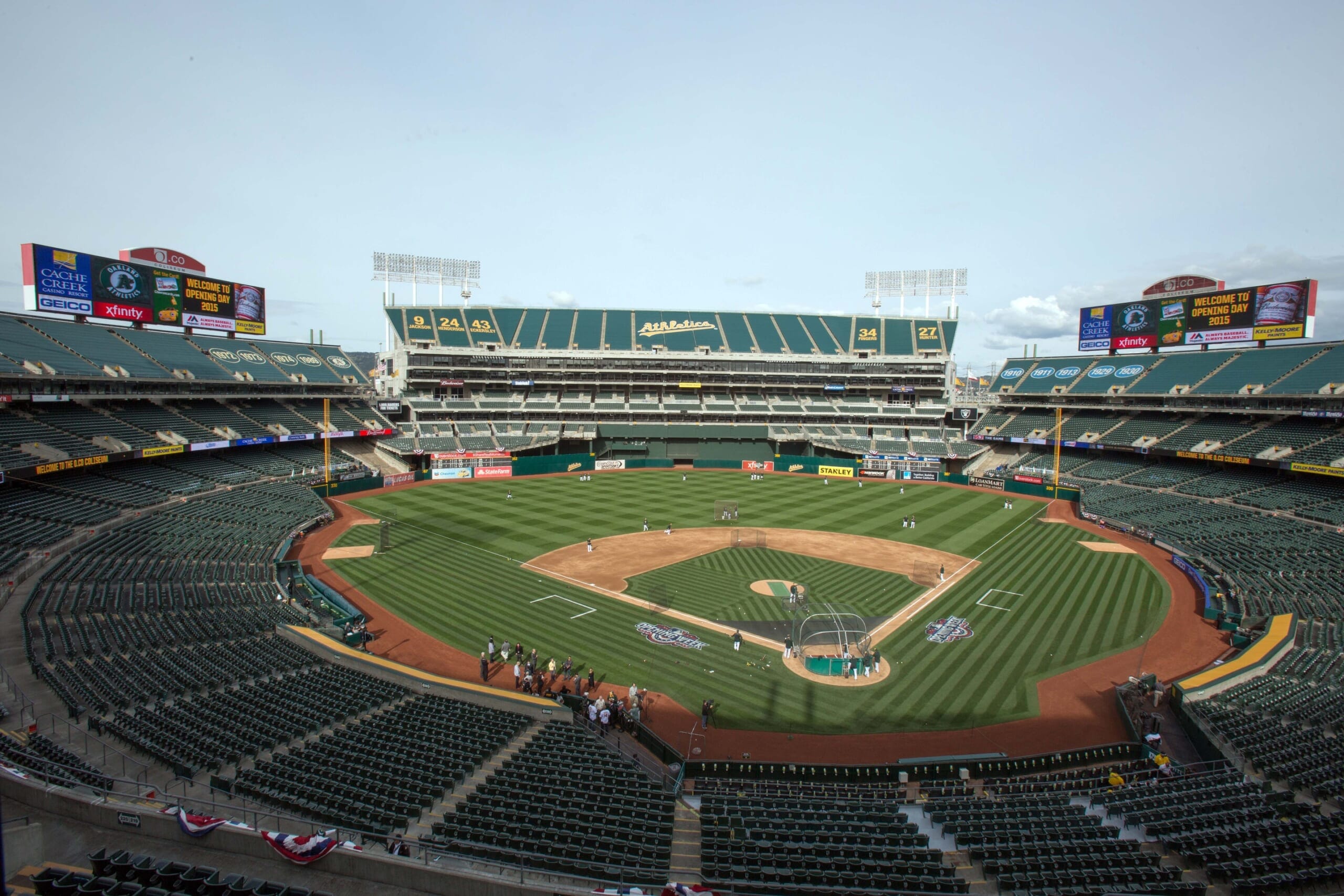 A's expecting largest crowd in Oakland Coliseum history