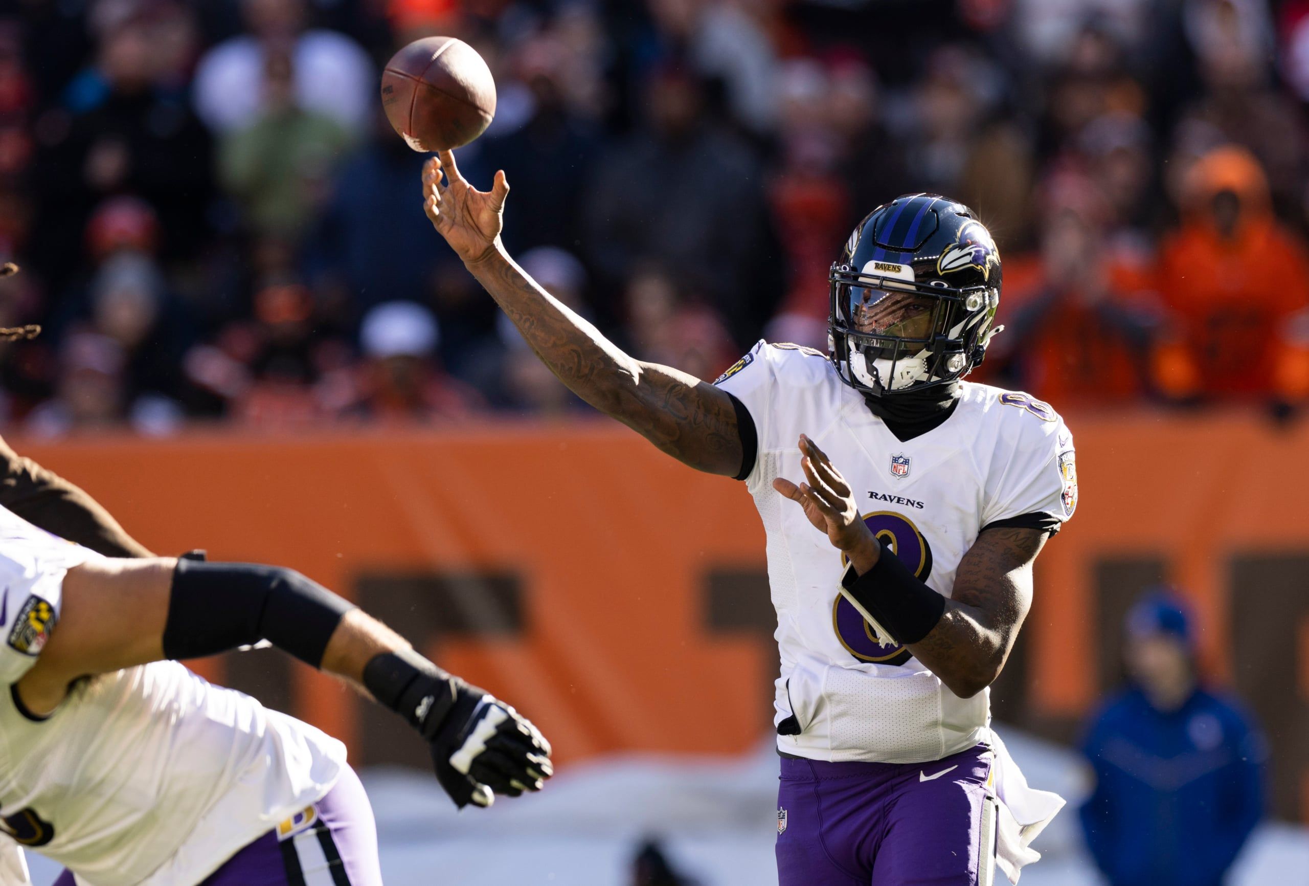 LOOK: Lamar Jackson puts on 15 pounds, looks jacked