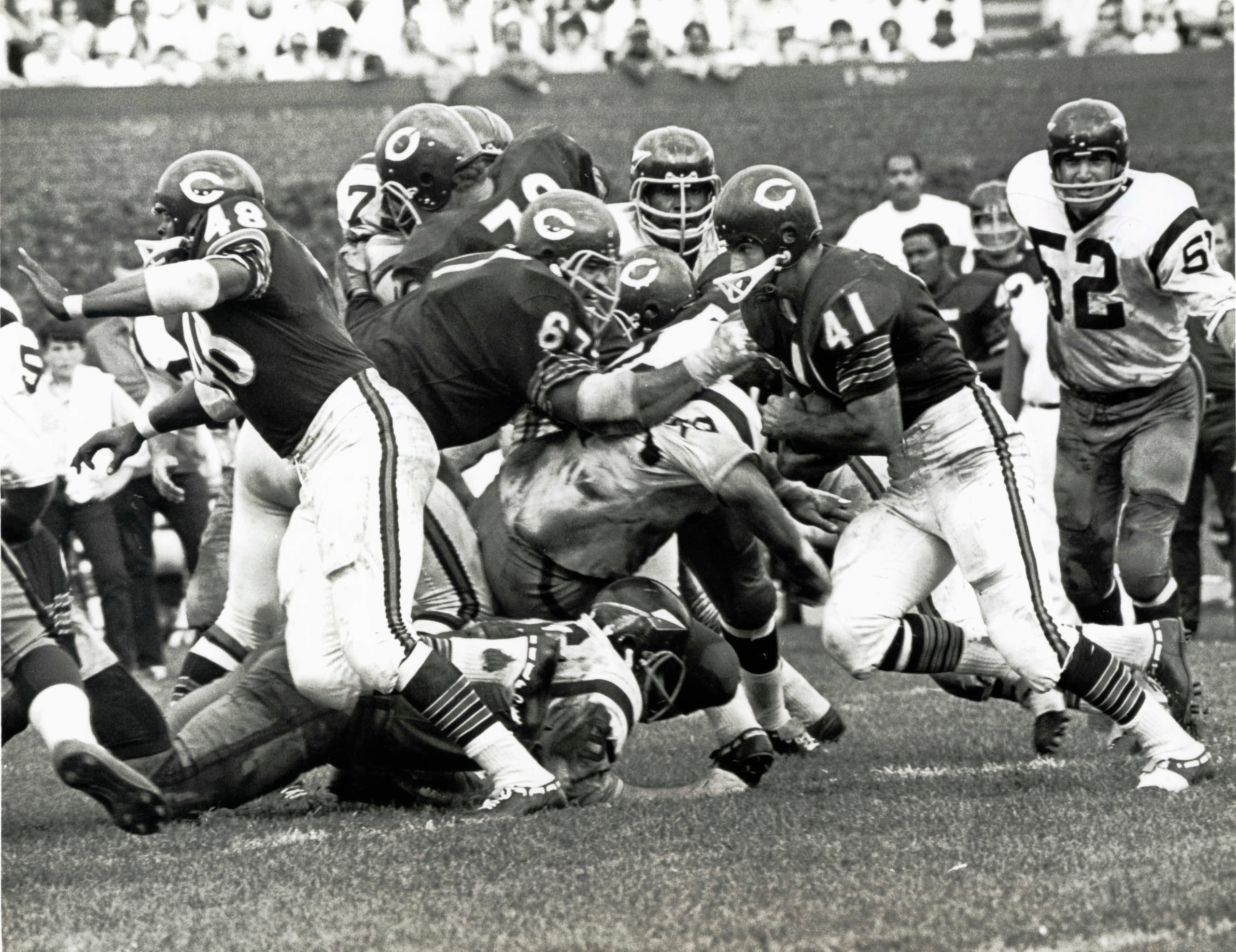 WATCH: Chicago Bears honor Brian Piccolo on 52nd anniversary of legend ...