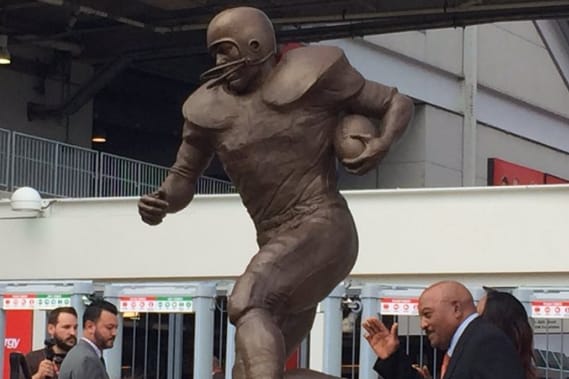 Jim Brown statue unveiled at FirstEnergy Stadium