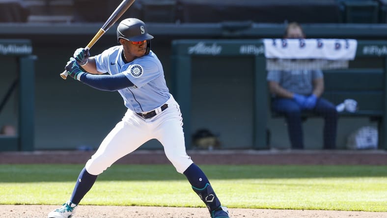 WATCH: Mariners' Kyle Lewis announces ROY candidacy with monster home ...