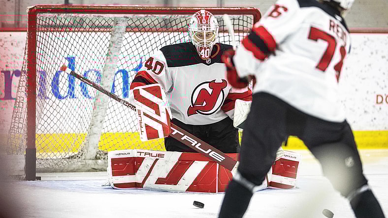 goalie nj devils