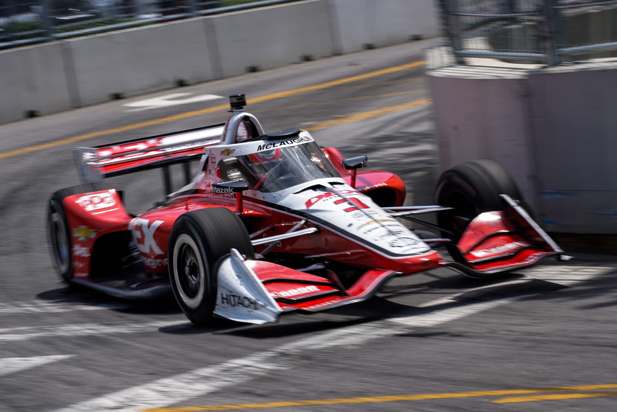 What is the difference between F1 and IndyCar?