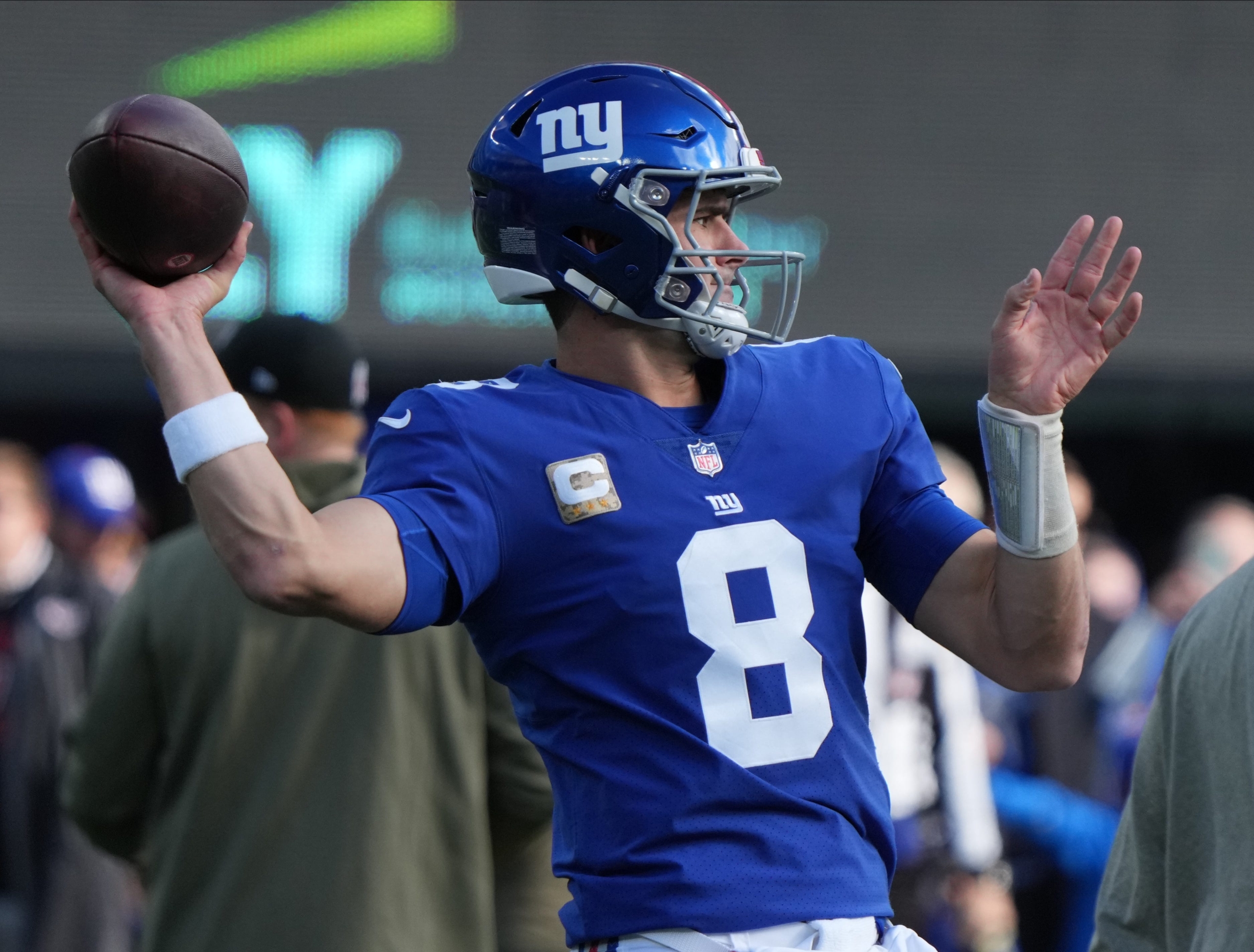 New York Giants' Daniel Jones joins elite company after another mistake-free outing