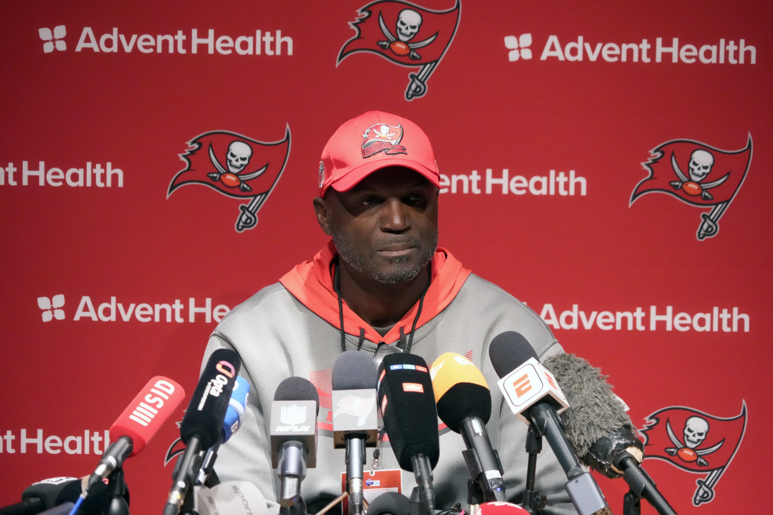 Tampa Bay Buccaneers head coach demands leaders 'step up' after brutal ...