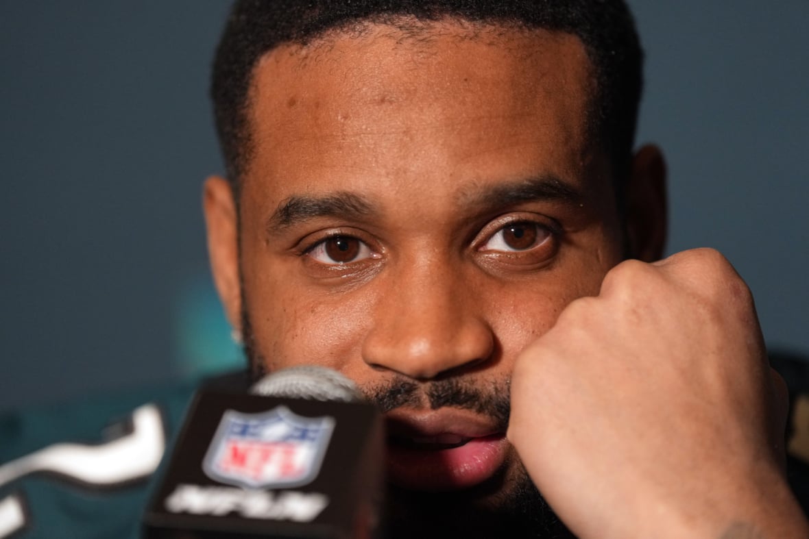 Star cornerback Darius Slay shockingly returns to the Philadelphia Eagles