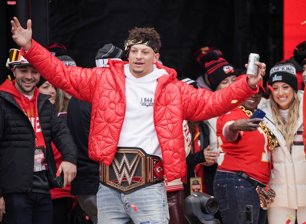 Patrick Mahomes expected to sign largest contract in NFL history before ...