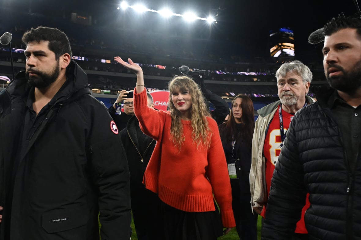 WATCH: Taylor Swift arrives in style at Super Bowl LVIII, NFL world reacts
