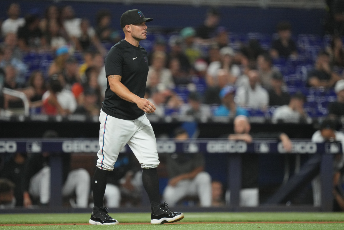 Marlins manager Skip Schumaker will reportedly be free agent after ...