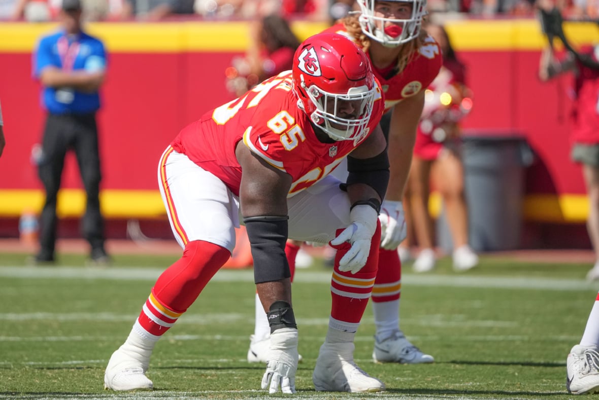 Kansas City Chiefs could take rare approach with Trey Smith this offseason