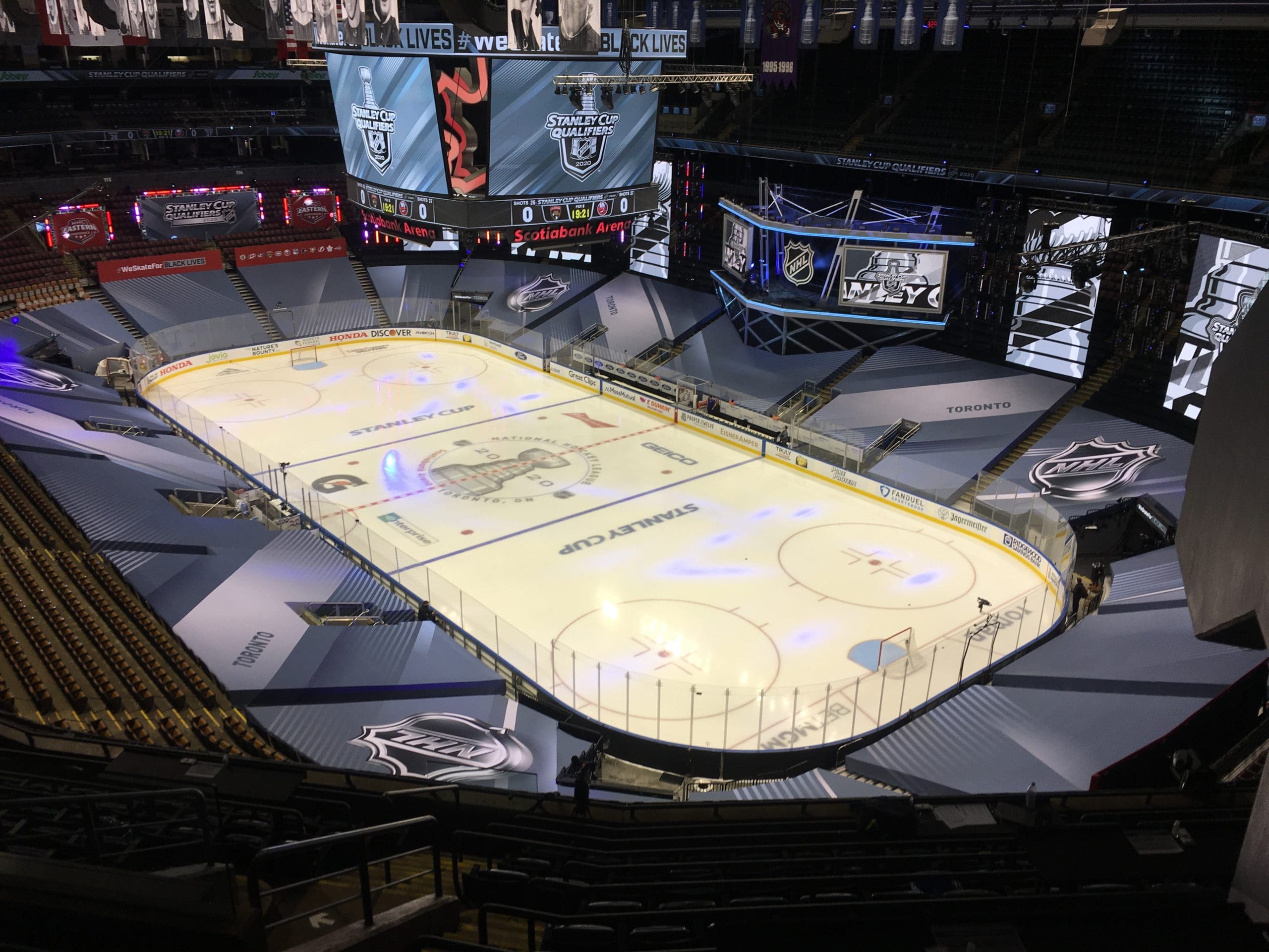 Simpson: Inside the Toronto Hub for an NHL Game